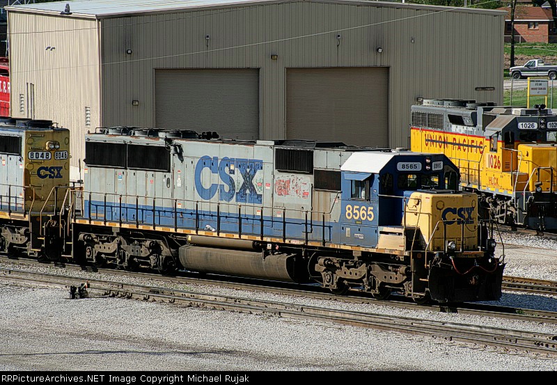 CSX 8565